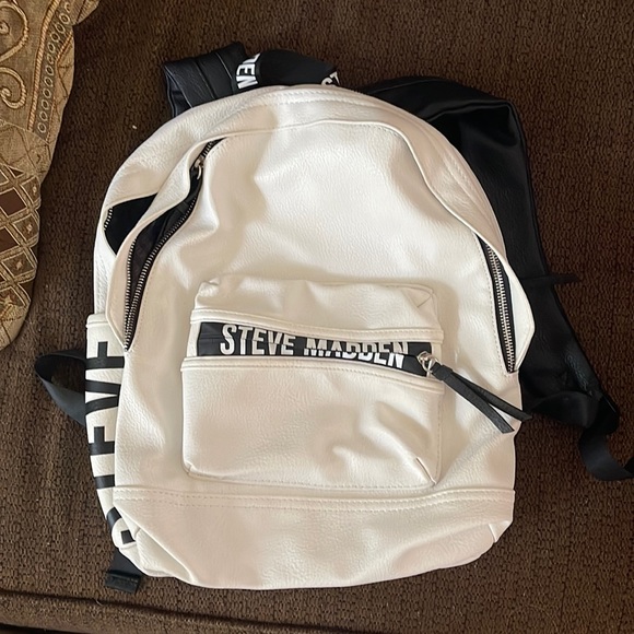 Steve Madden | Bags | Steve Madden Medium Sized Backpack | Poshmark